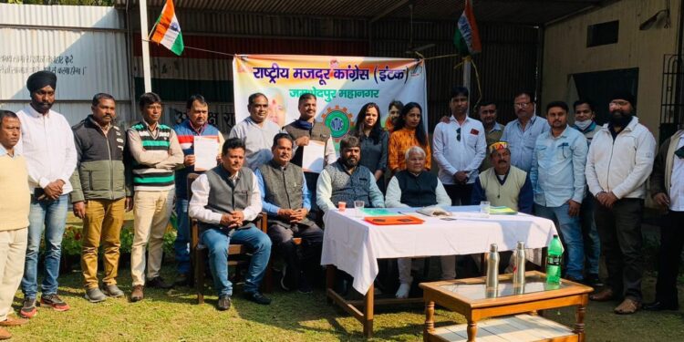 jamshedpur-intuc-जमशेदपुर इंटक का विस्तार, बेहतर काम करने वाले को दिया ...